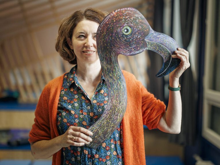 Notre auteure – illustratrice essentielle : Isabelle Simler | A l'ombre ...